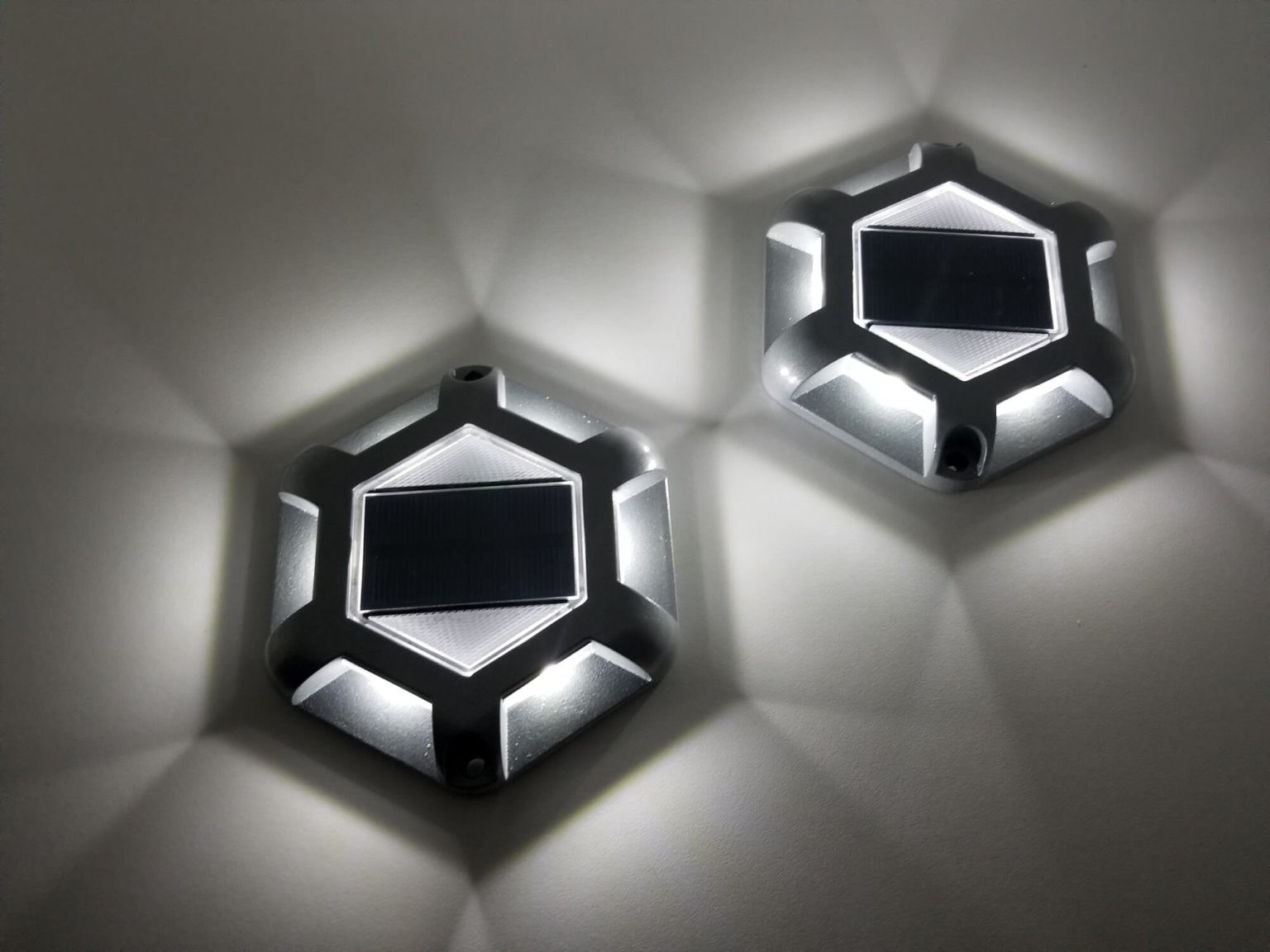 Best Solar Driveway Lights for 2026 - Mark and Illuminate Your Driveway ...