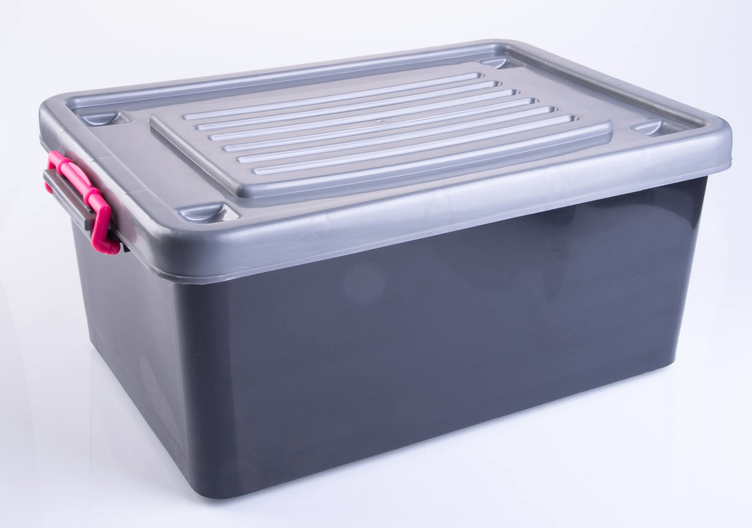 Best Solar Refrigerators for 2024 - Energy-Efficient Refrigerators for ...