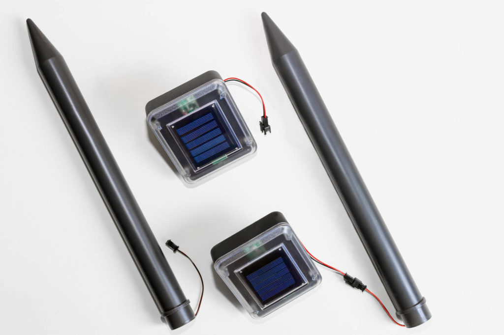 Best Solar Pest Repellers for 2025 - Eco-Safe Repellers for Keeping ...