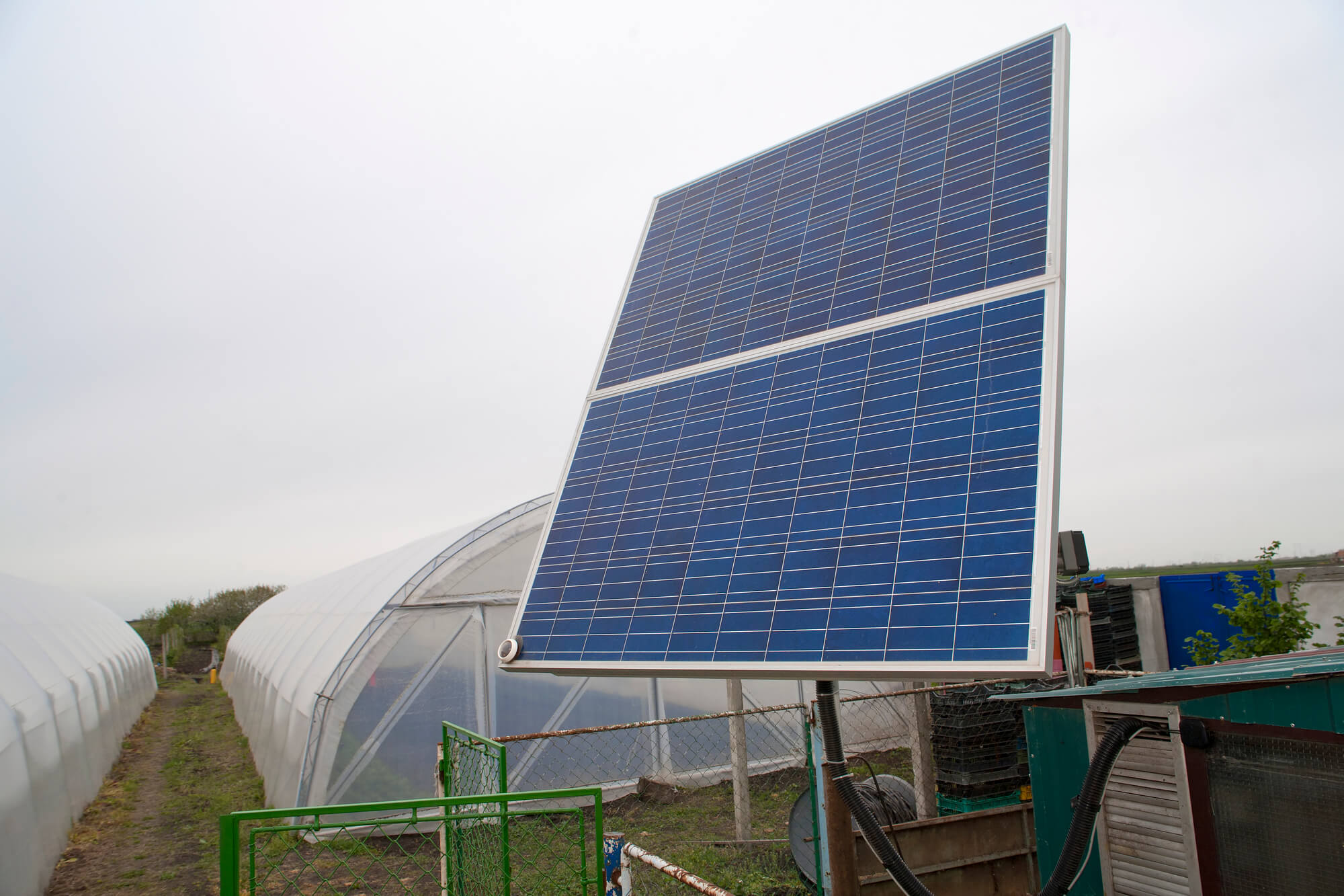 How to Heat a Greenhouse with Solar Panels - Solar Panels Network USA